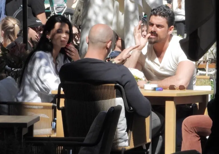 Michele Morrone z partnerką o 12 lat młodszą spaceruje po Portofino ...