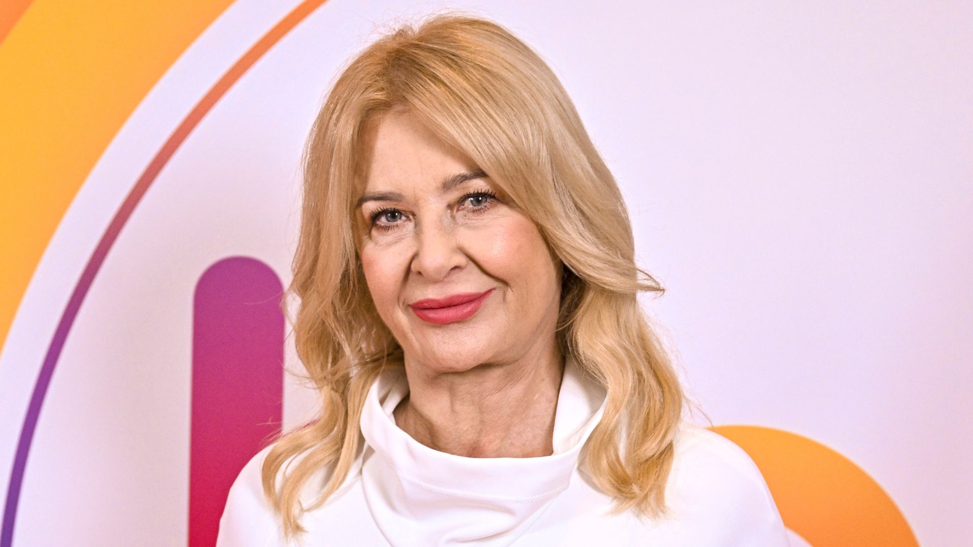 Majka Jeżowska wyznaje, że nie jest fanką odwiedzania grobów | Kozaczek ...