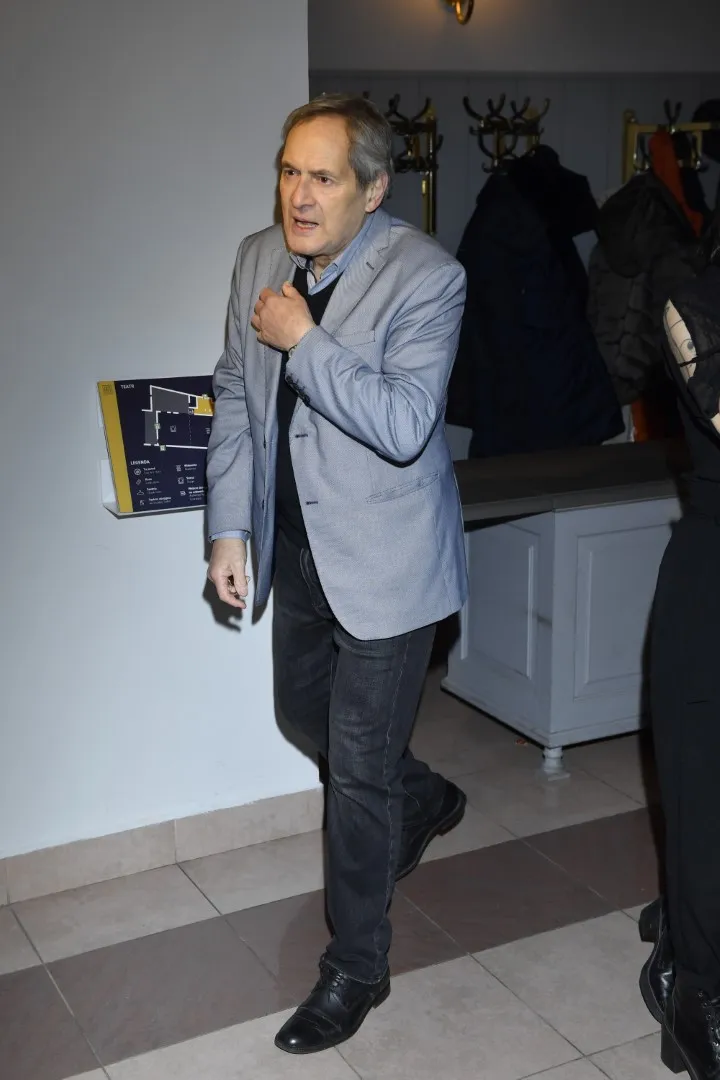 Premiera sztuki "Przebłyski": Tomasz Karolak, Ewa Kasprzyk w nowej fryzurze, rodzina ...