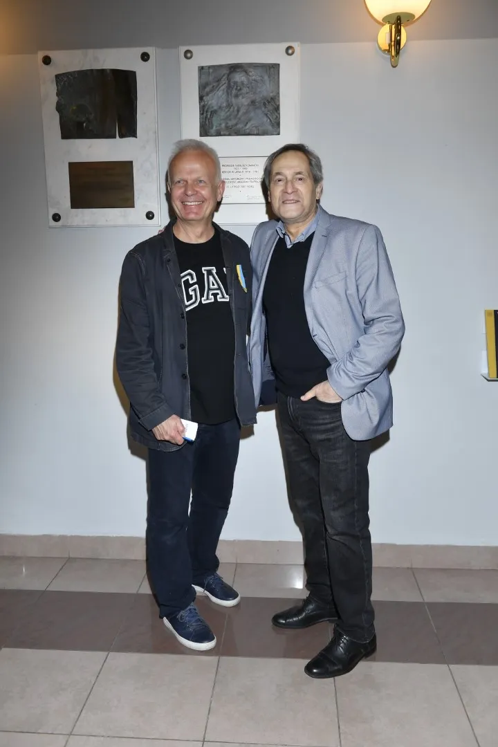 Premiera sztuki "Przebłyski": Tomasz Karolak, Ewa Kasprzyk w nowej fryzurze, rodzina ...