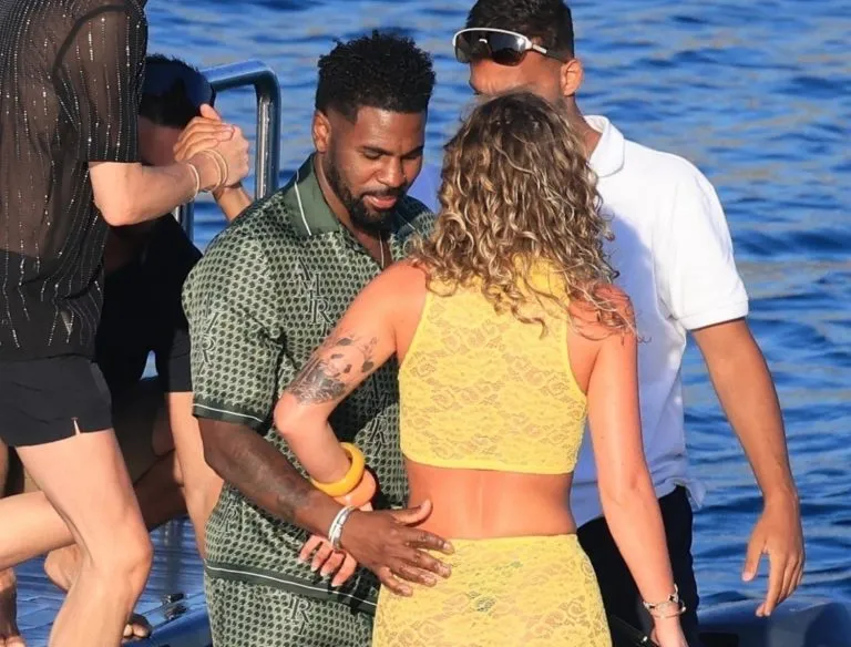 Jason Derulo przyłapany z NOWĄ DZIEWCZYNĄ! Wygląda jak kopia jego ex ...
