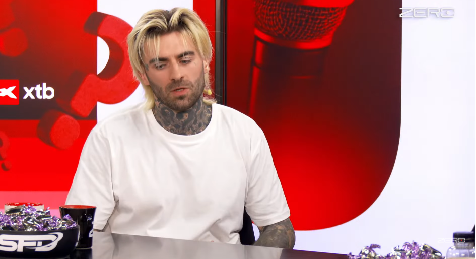 Quebonafide na pożegnalnym koncercie! Wszyscy mówią o BRAKU KLASY ...