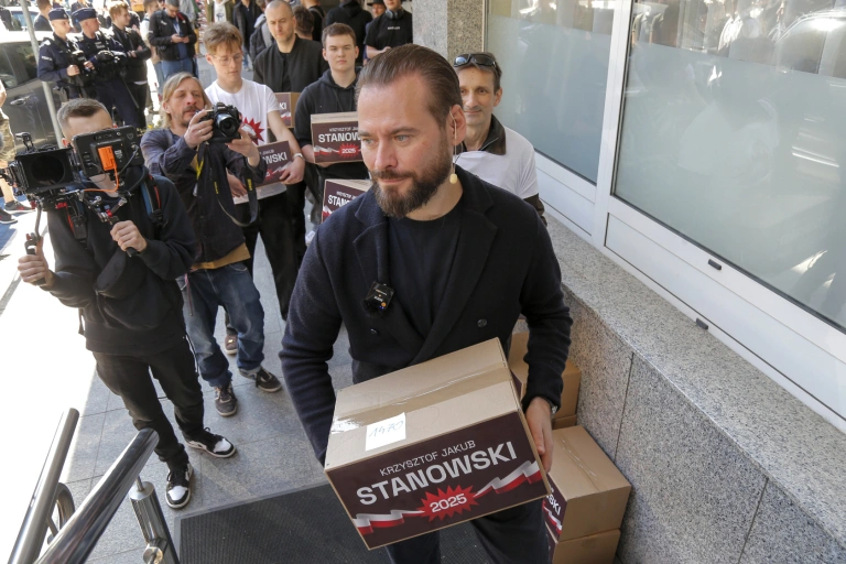Krzysztof Stanowski wbija szpilę Wysockiej-Schnepf. "Wiedźmo..."