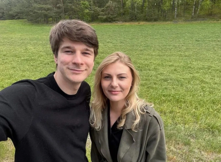 Karol Nawrocki pojawił się z siostrą w Watykanie! Kim jest Nina Nawrocka? (FOTO) | Kozaczek