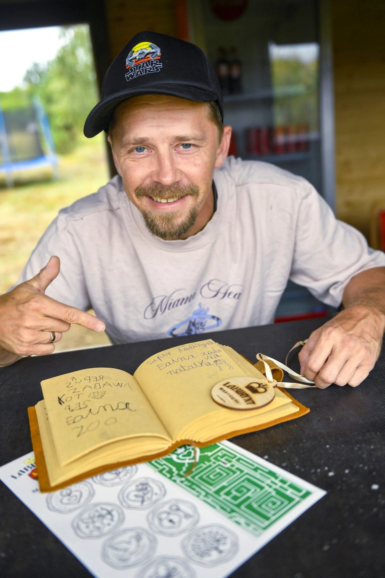 Bartosz Obuchowicz pokazał swój kukurydziany biznes! "Miejscowi ...